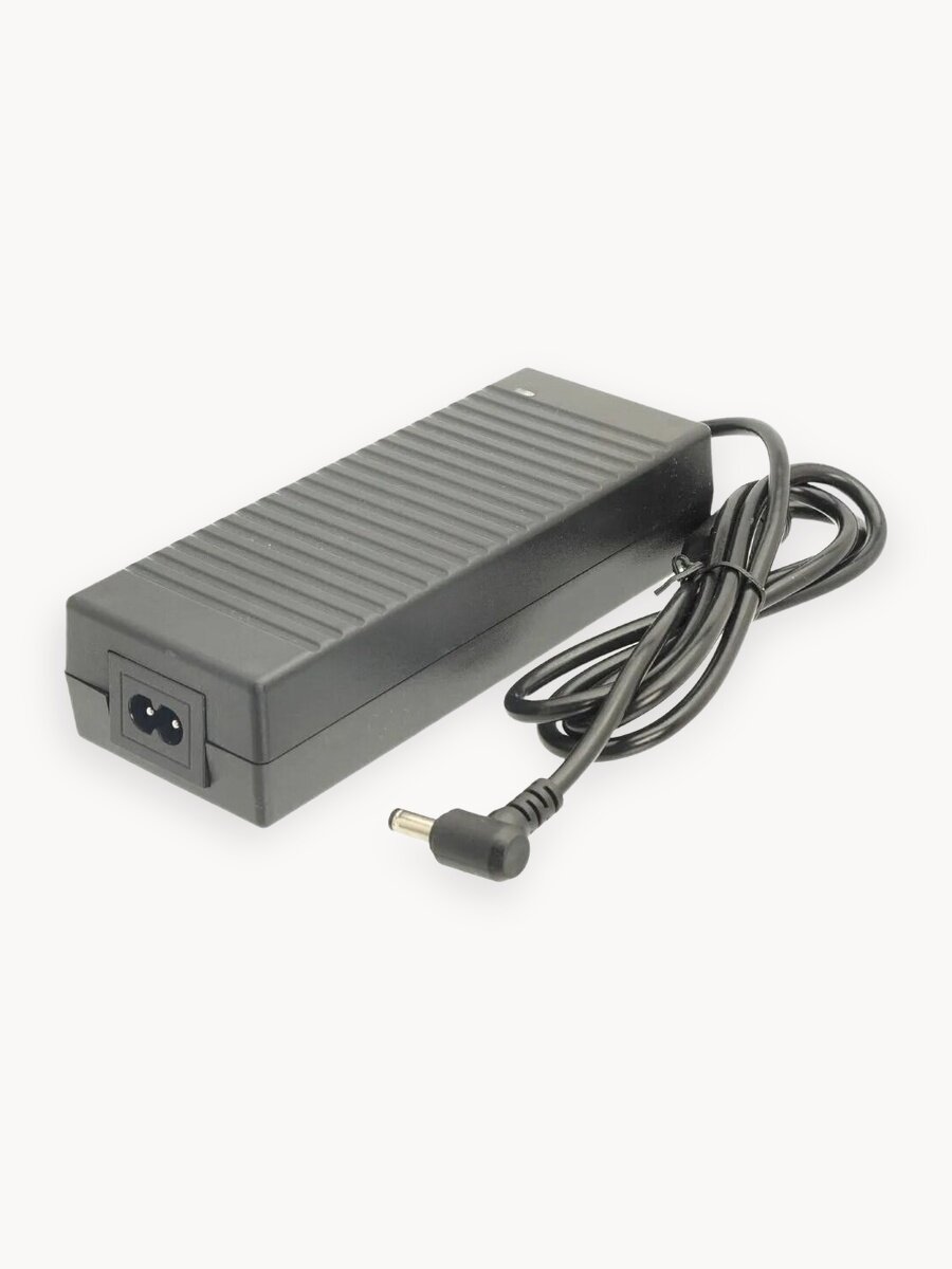 Блок питания 12V/10A (5,5x2,5 мм) (сетевой адаптер) универсальный