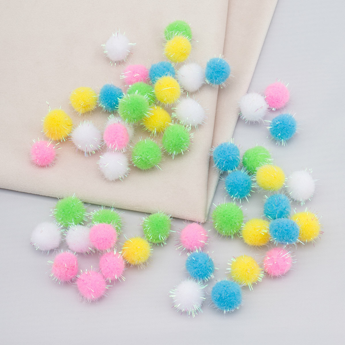 Помпоны для творчества с блестками Astra&Craft 'Пастель', 15 мм, 5 цветов, 50 шт