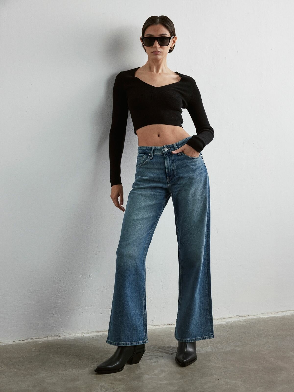 Джинсы широкие 