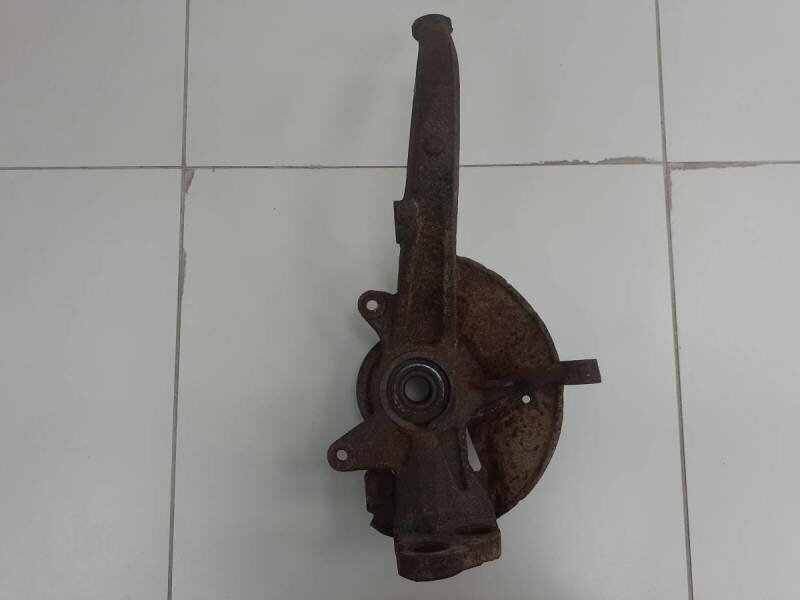 Кулак поворотный передний правый Mazda 6 GG 2002-2007 кат.номер: GJ6A33020 GR1A33020