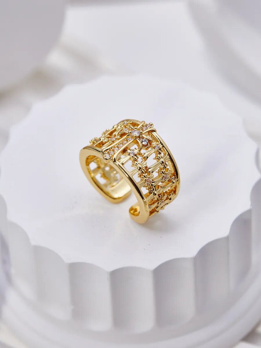 Кольцо, кристалл, фианит, циркон