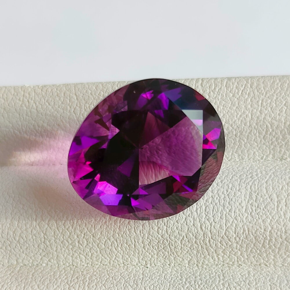 Ограненный уральский аметист (Ватиха) 17 карат "True Stones"