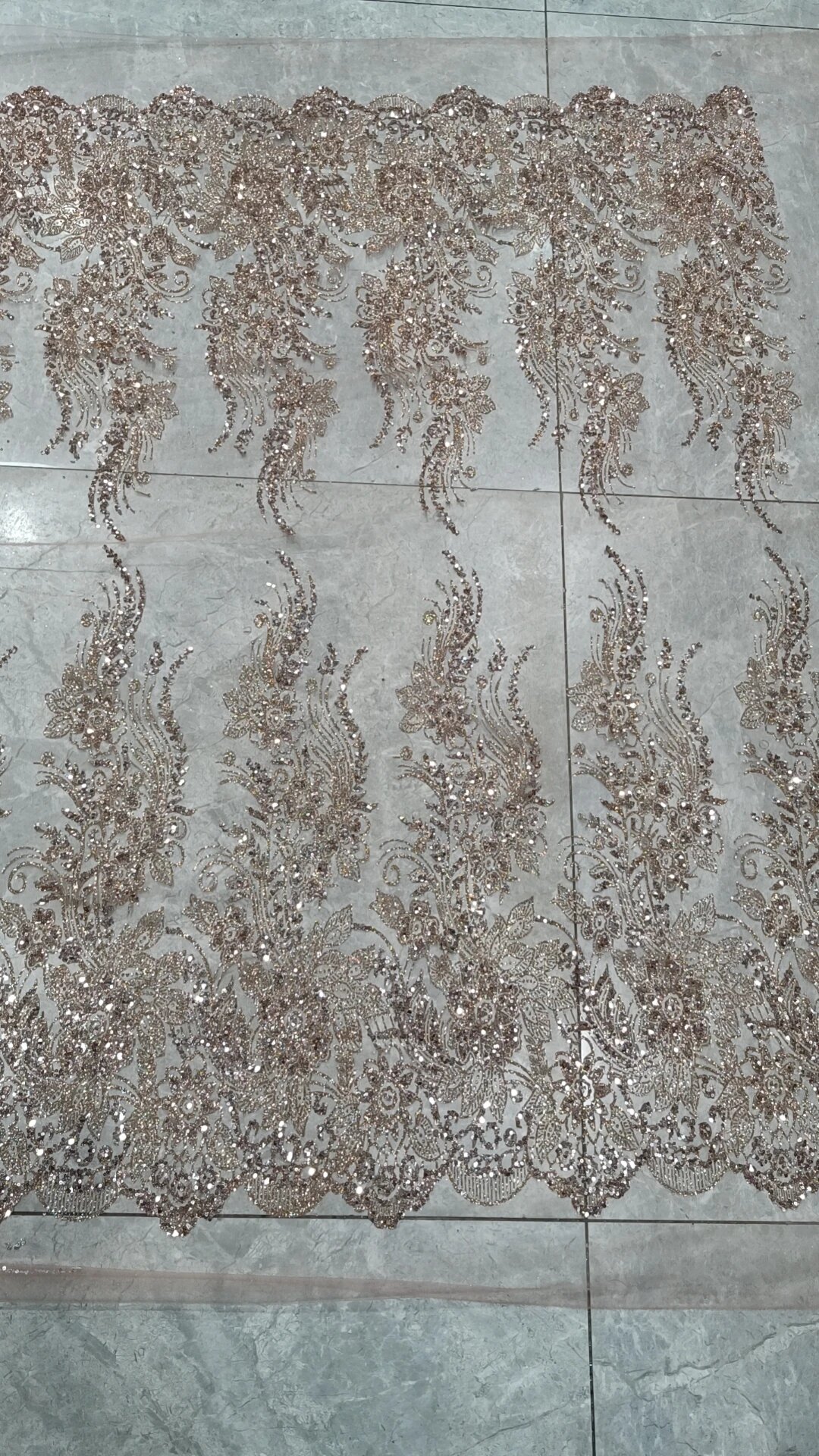 Сетчатое кружево с пайетками для платья light rose gold, 5 ярдов