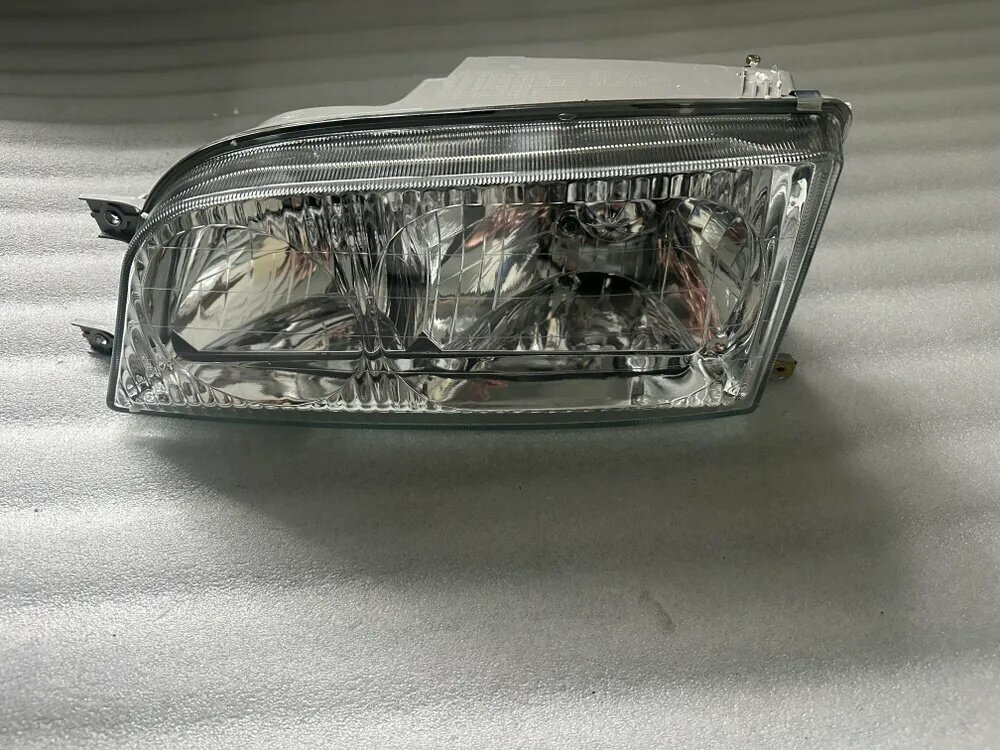 SsangYong Фары автомобильные, 1 шт, арт. 6618207461