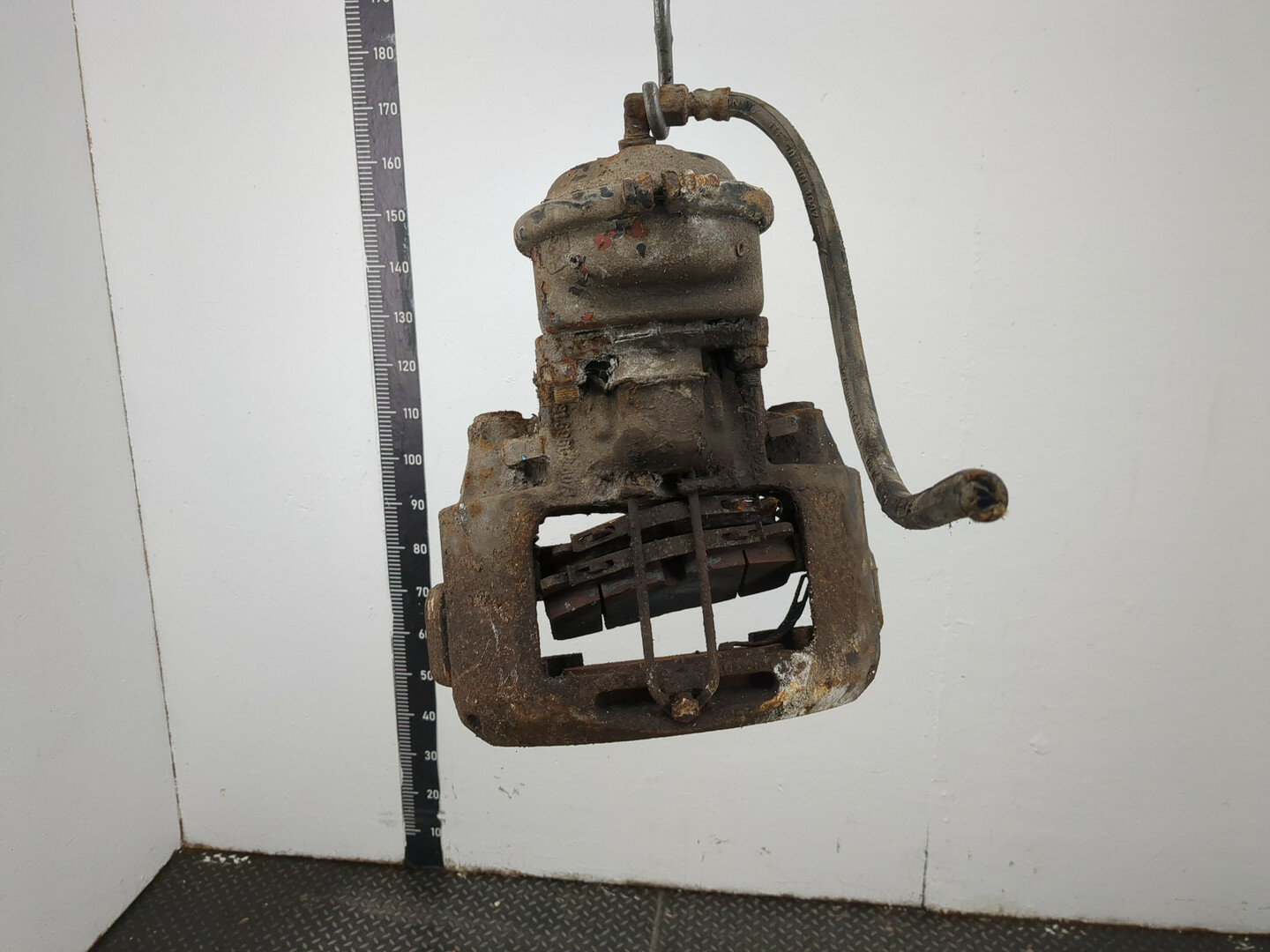 Суппорт левый передний Man L2000 Б/У