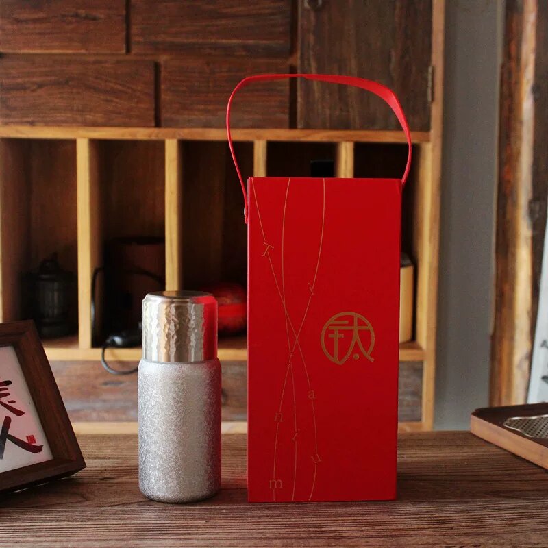 Титановое покрытие, двойная стенка, вакуумная изоляция, термос с красной подарочной упаковкой, 300 мл, серебристый