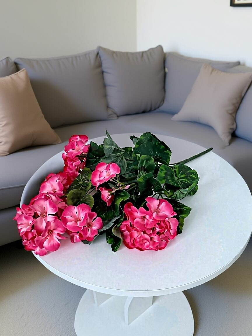 Реалистичный куст искусственной герани без горшка