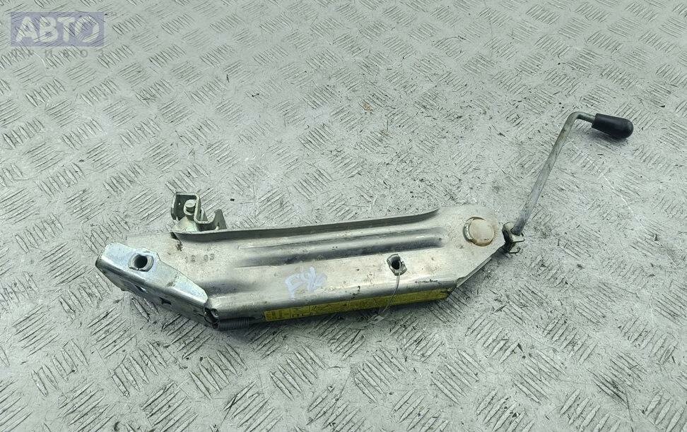 Домкрат Volkswagen Passat B5+ (GP)