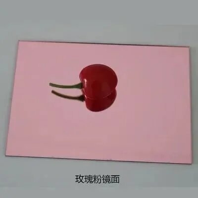 1 акриловая пластина толщиной 2 мм с различными цветами.