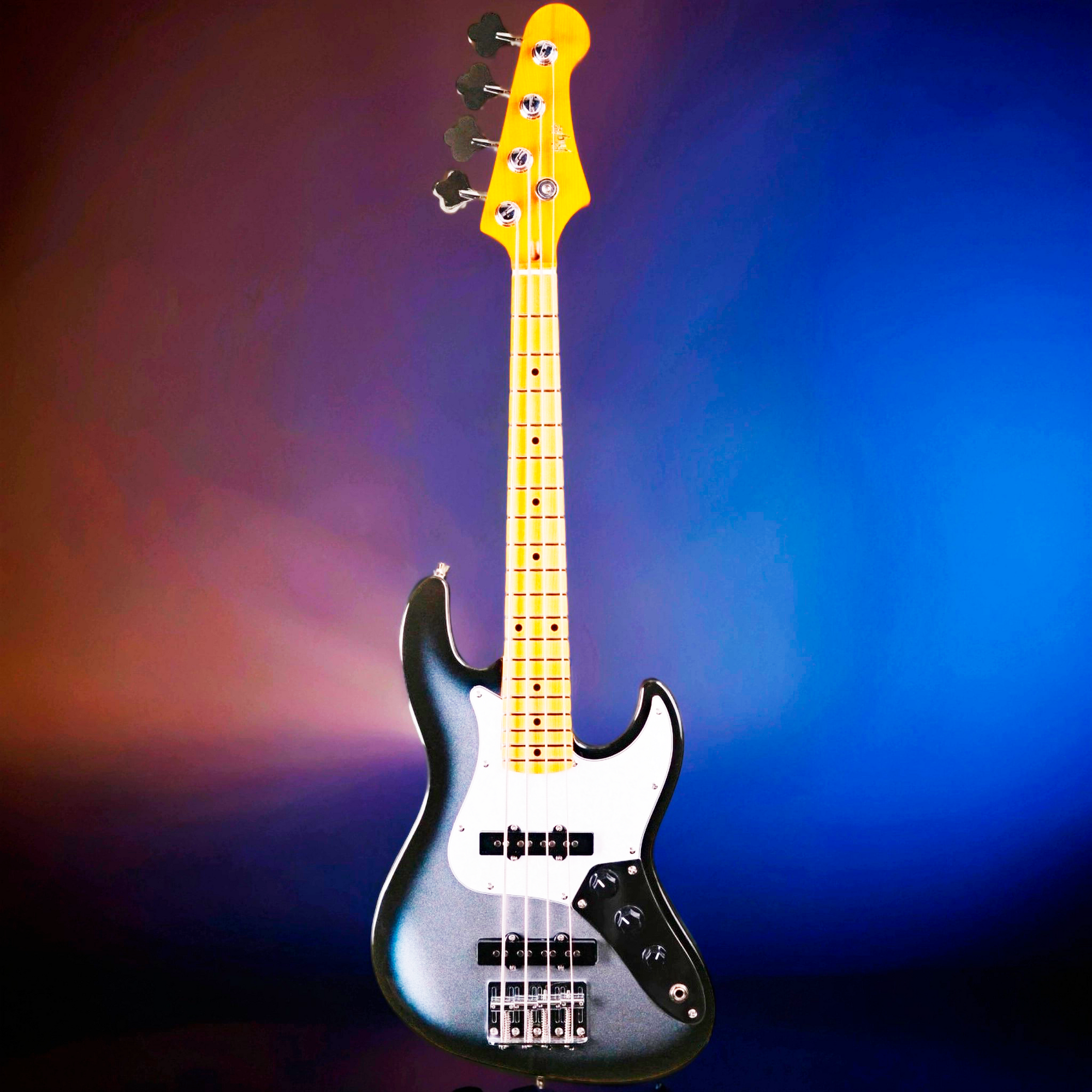 Бас-гитара уменьшенная Flight Mini JB Moonburst