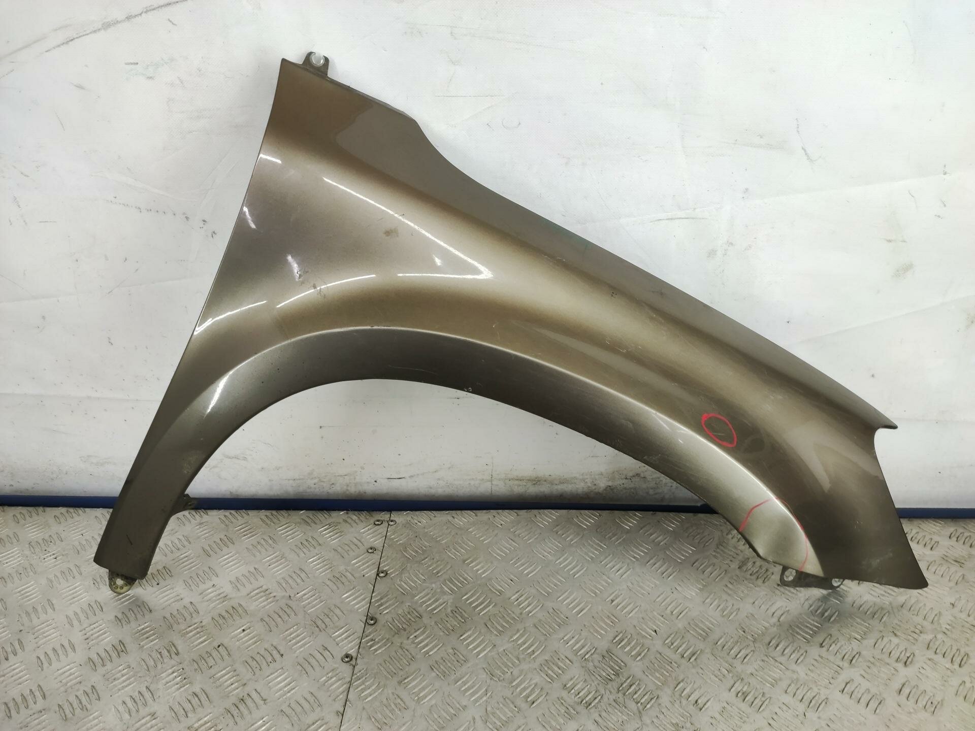 Крыло переднее правое Skoda Yeti (2009 - 2014)