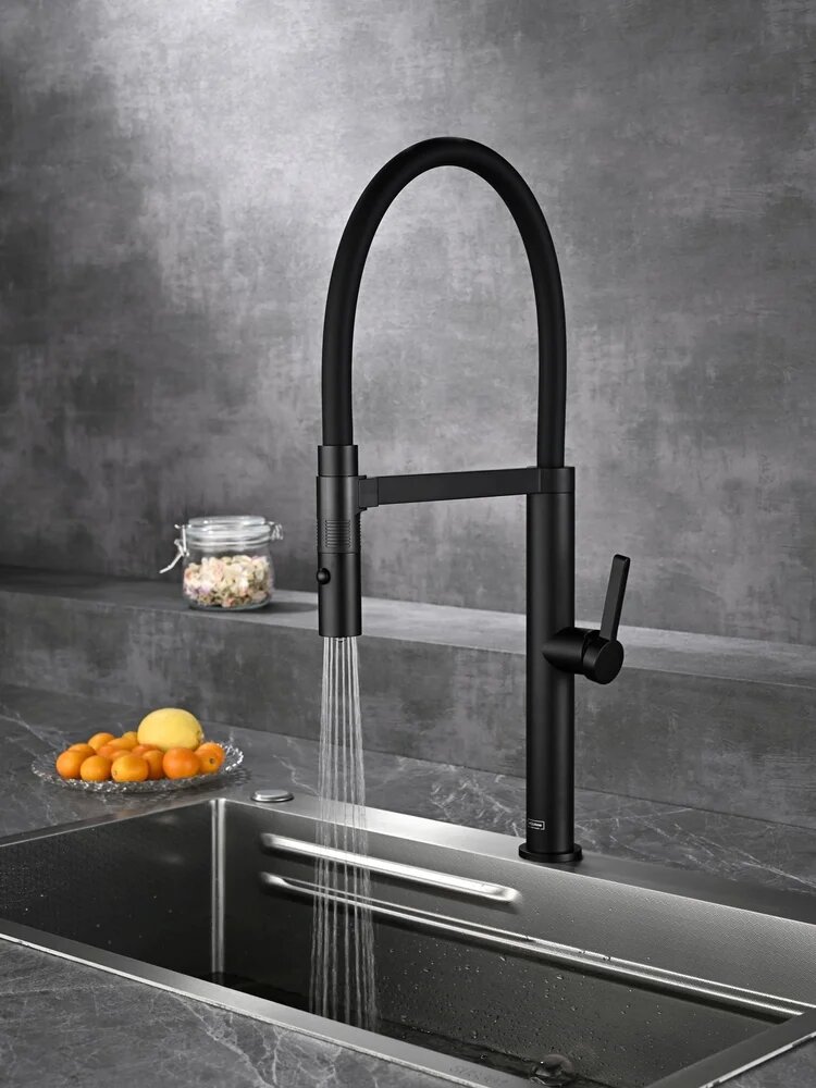 Смеситель для кухни AQUAme Cucina с гибким изливом AQM9904MB
