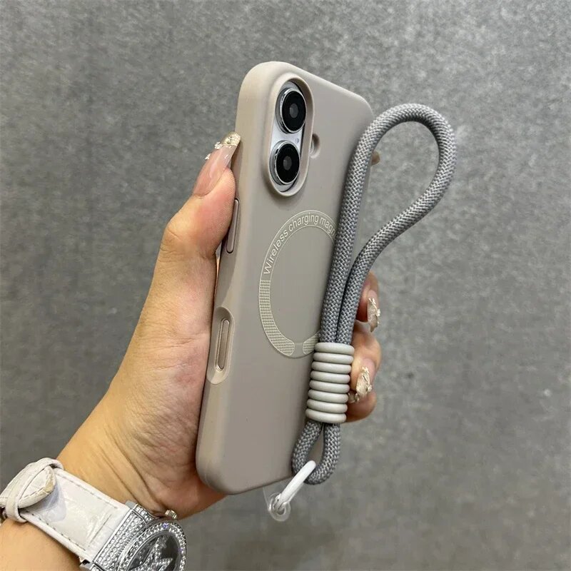 Чехол для iPhone 15, жидкий силикон, серый, с ремешком