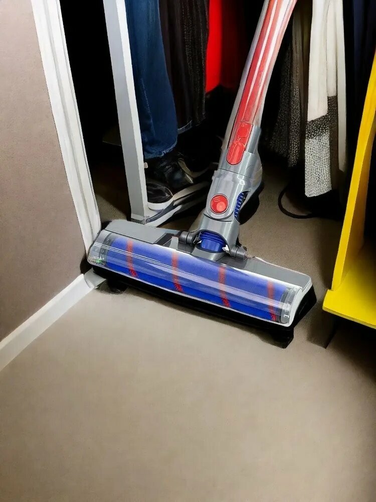 Ультралегкая щетка для пылесоса Dyson V8 V7 V10 V11 V15. Насадка с лазерной зеленой подсветкой и съемным моющимся мягким валиком.