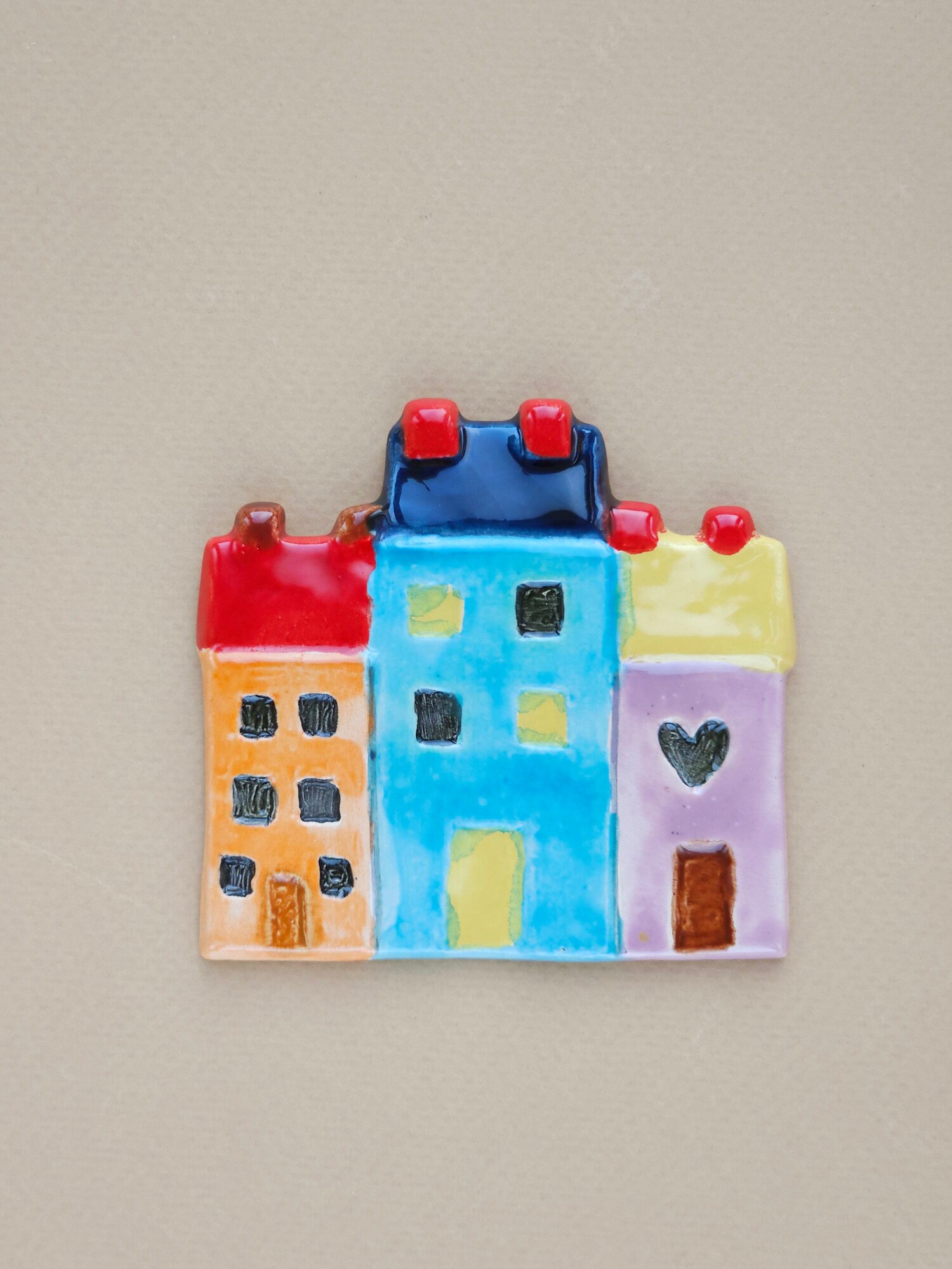 Домик из Копенгагена (магнит). Ярославская майолика. Керамика ручной работы. Сделано в России.