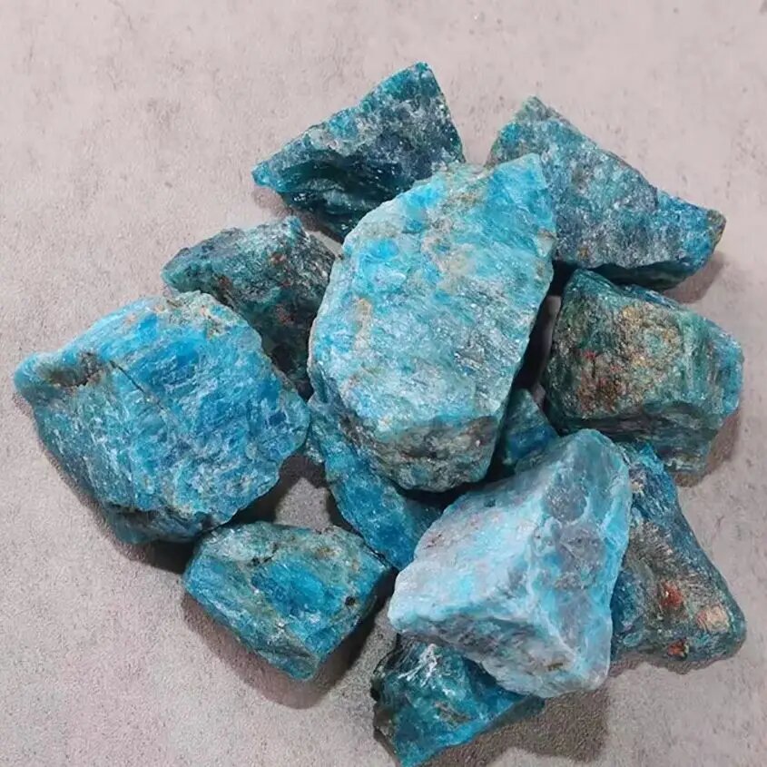 Апатит синий, грубая руда