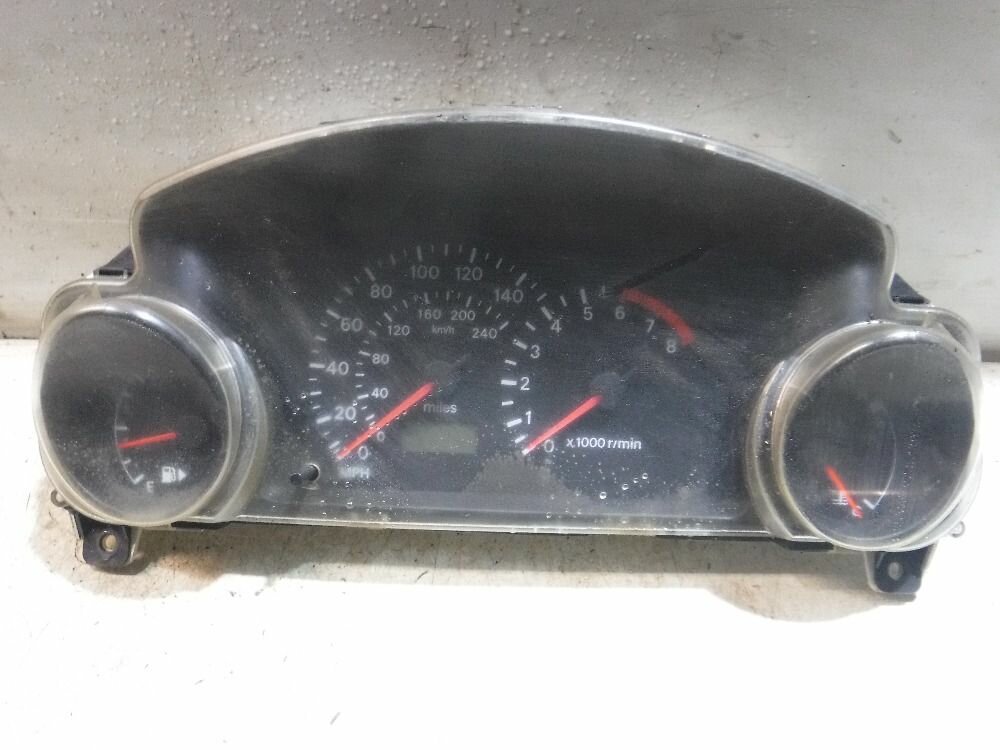 Панель приборов Dodge Stratus II