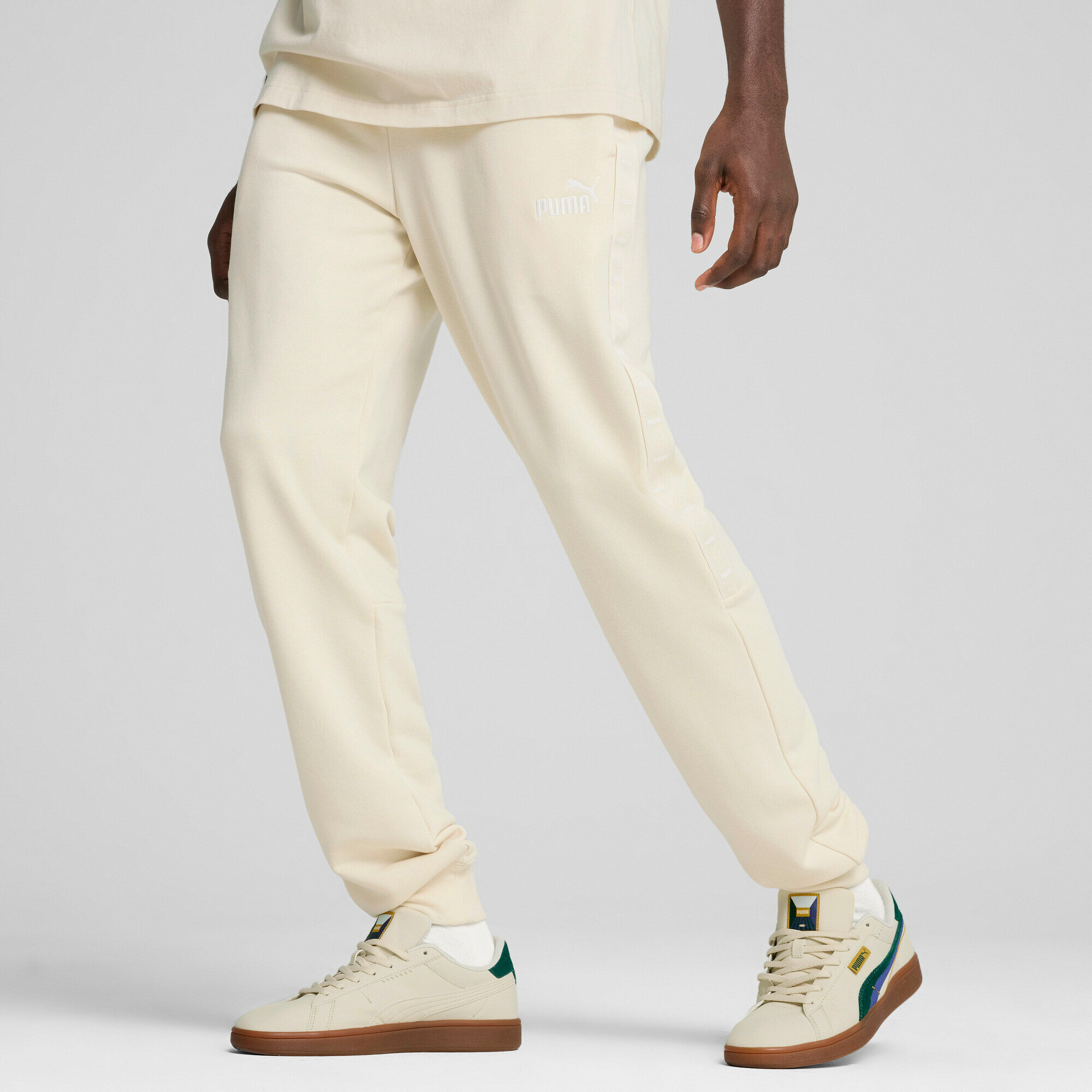 Брюки ESS TAPE Sweatpants
