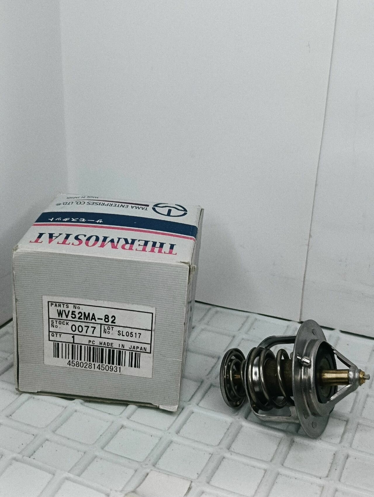 Термостат 82C Tama WV52MA-82 17670-77E11 MQ901032 8AK2-15-171 MAZDA SUZUKI NISSAN