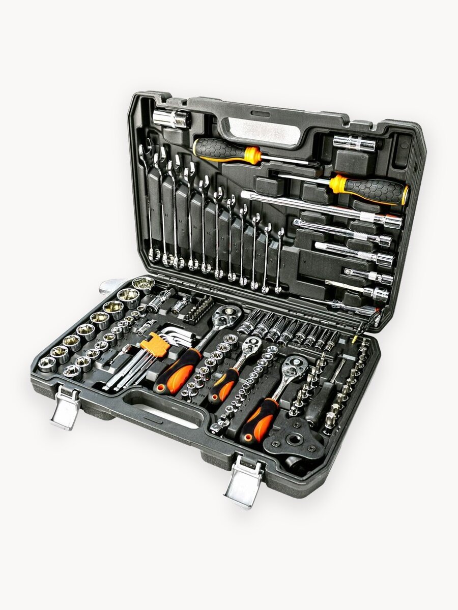 Набор инструментов 121 предмет, автомобильный, универсальный, для дома, в подарок для автомобилиста в чемодане-кейсе