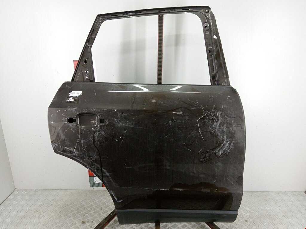 Дверь задняя правая Audi Q5 8R 8R0833052B арт. 2231297