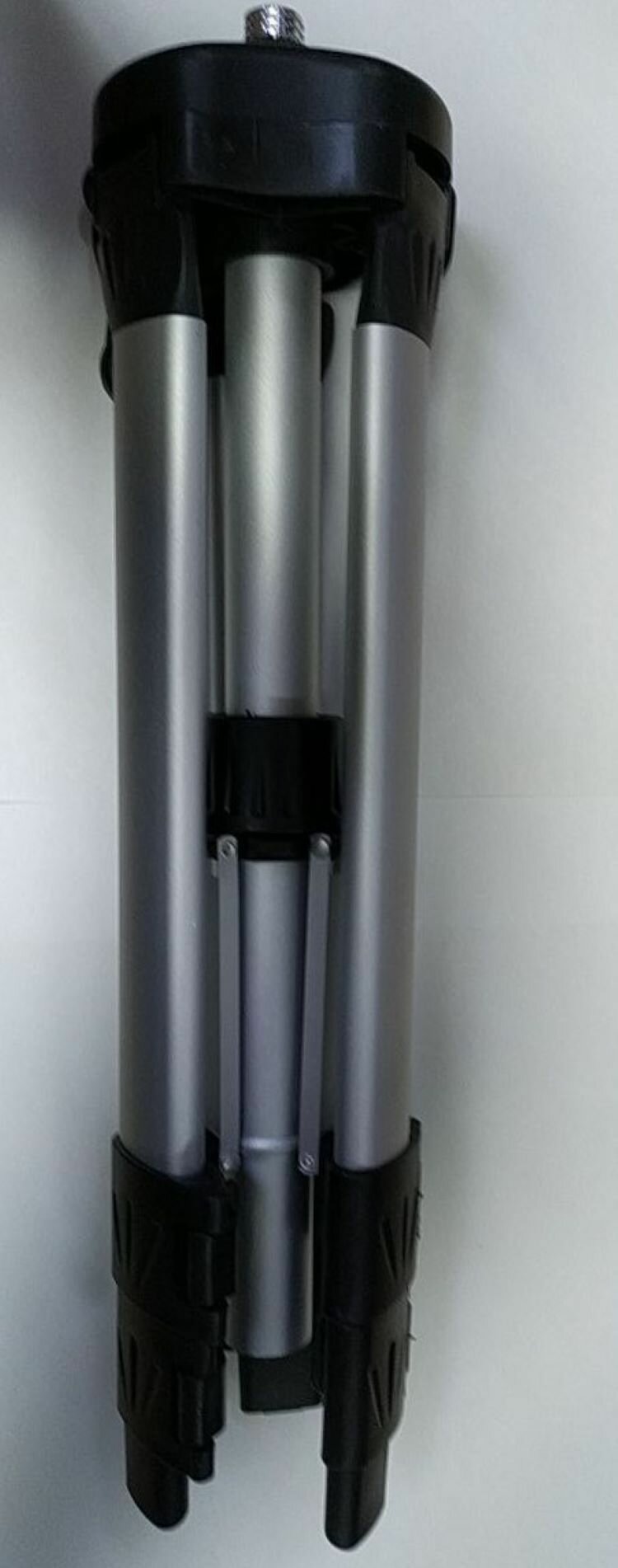 Штатив телескопический складной 1,0-0,4 метра резьба 5/8 тренога лазерного уровня ермак в сумке