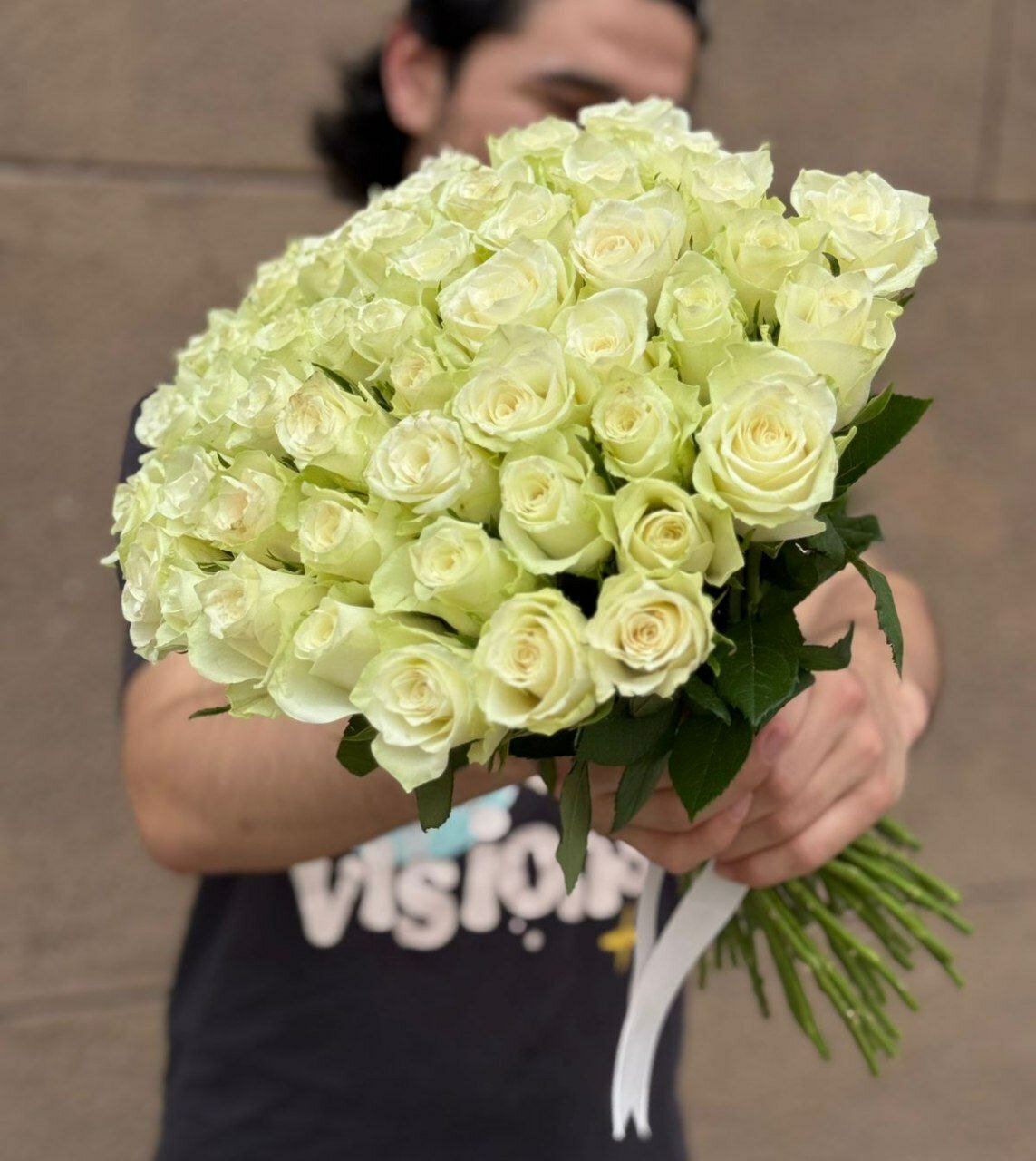 Букет из 51 белой розы