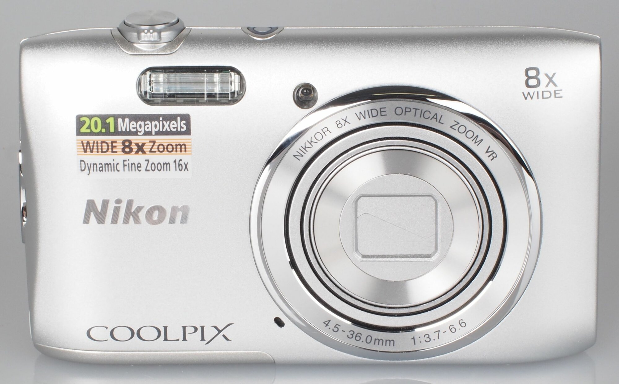 Nikon Coolpix S3600 Silver Цифровой компактный фотоаппарат