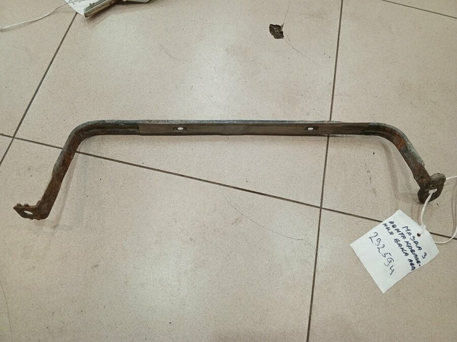 Лента крепления бензобака от Mazda 3 bk 2003-2009