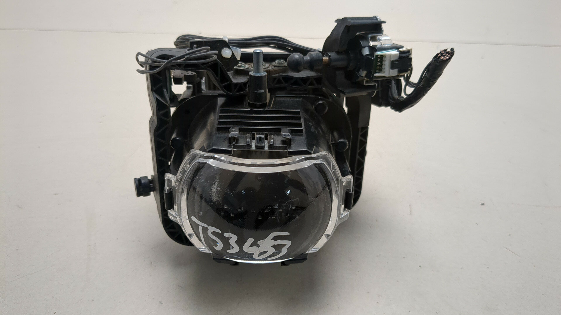 Фара (передняя) левая BMW X3 G01 Б/У