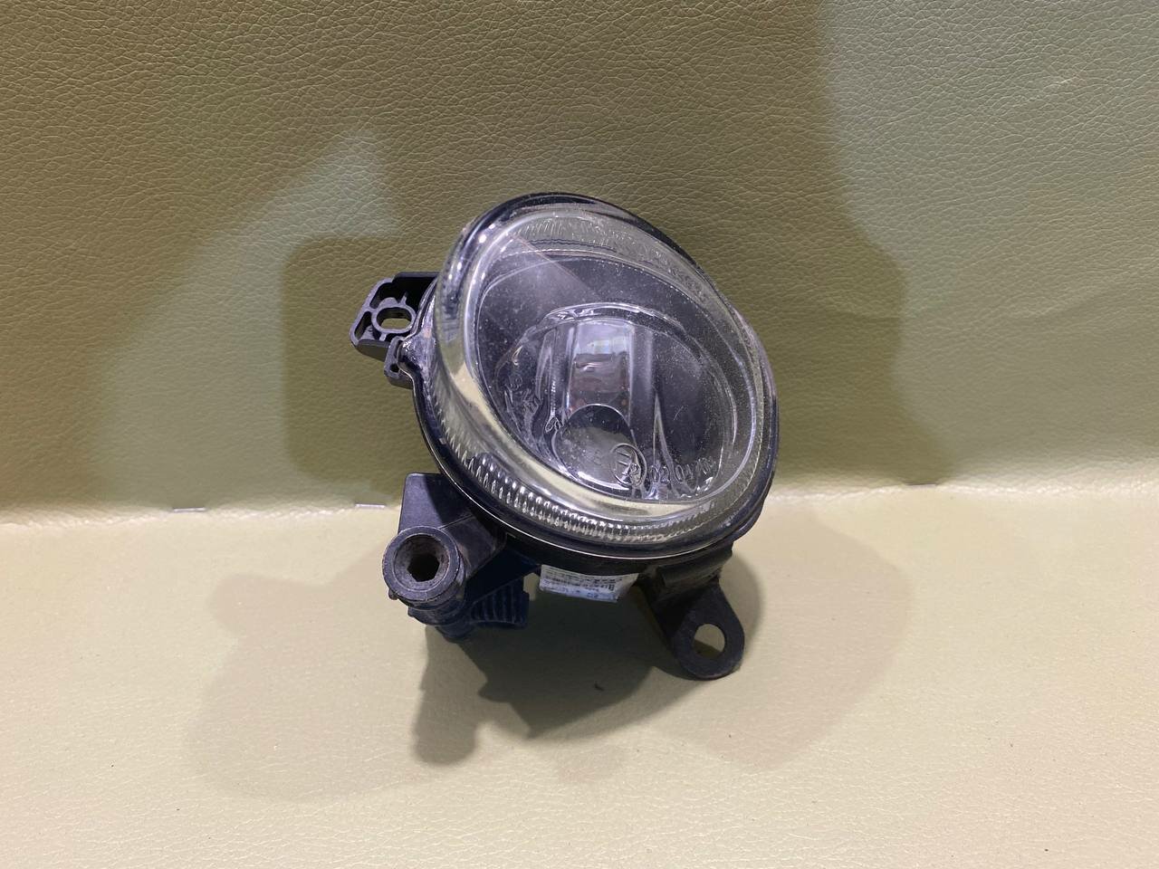 Фара противотуманная левая для Audi A5 (2007-11гг) 8T0941699