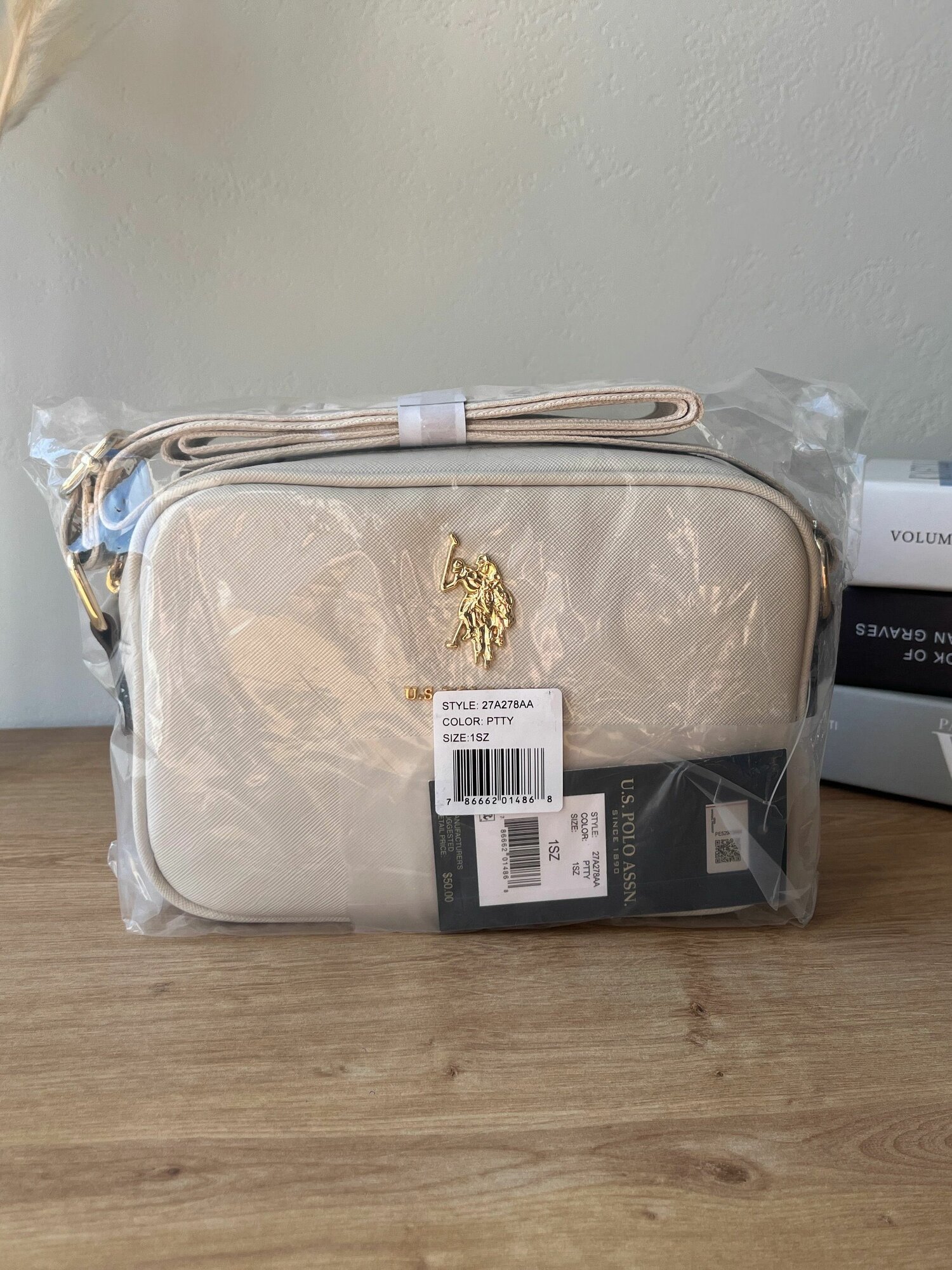 Сумка кросс-боди U.S. POLO ASSN. CLASSIC ZIP CROSSBODY BAG, фактура матовая, тиснение — фото 1