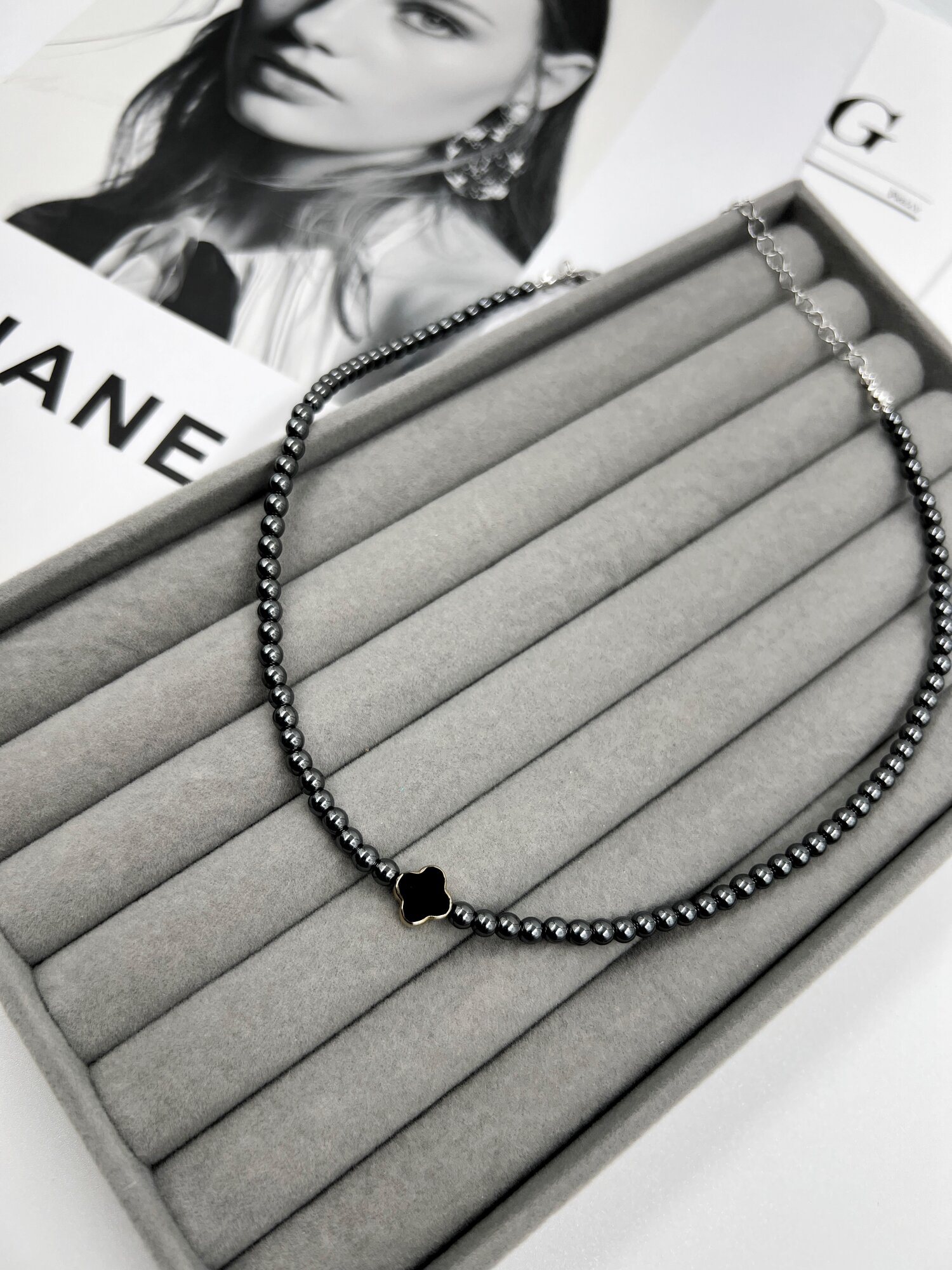 Колье, гематит, стекло