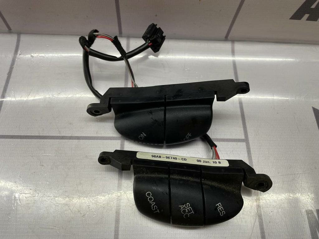 Кнопка многофункциональная Ford Focus 1 1998-2004