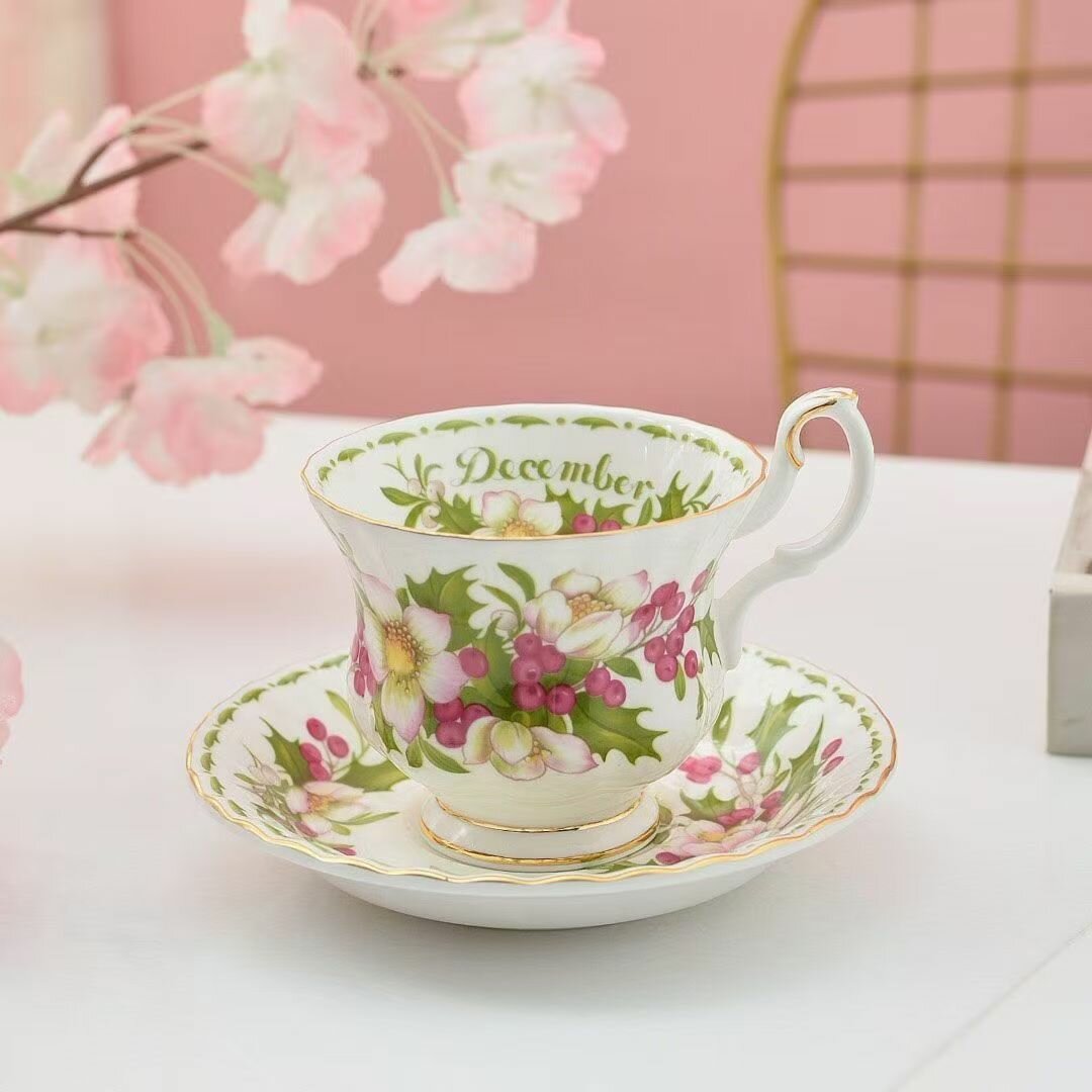 Кофейный сервиз Royal Albert ”Лунный цветок", Золотой узор, Фарфор, Декабрь — фото 1