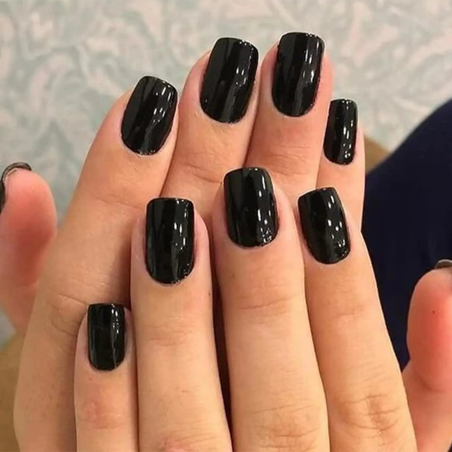 Накладные ногти черные короткие квадратные 24 штуки