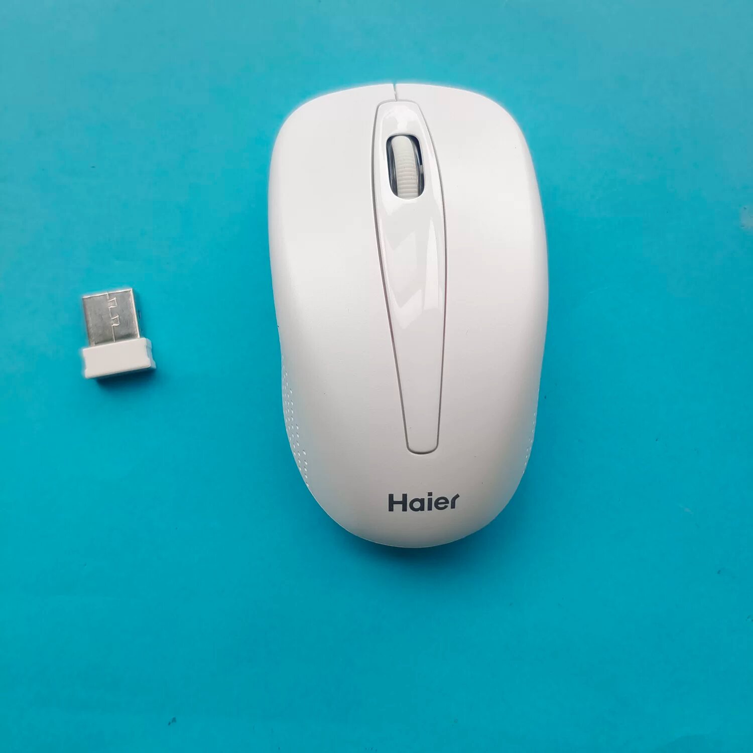 Моноблок Haier: компьютер, ноутбук, порт PS2, порт USB, белый, черный, беспроводная и проводная мышь Беспроводная мышь