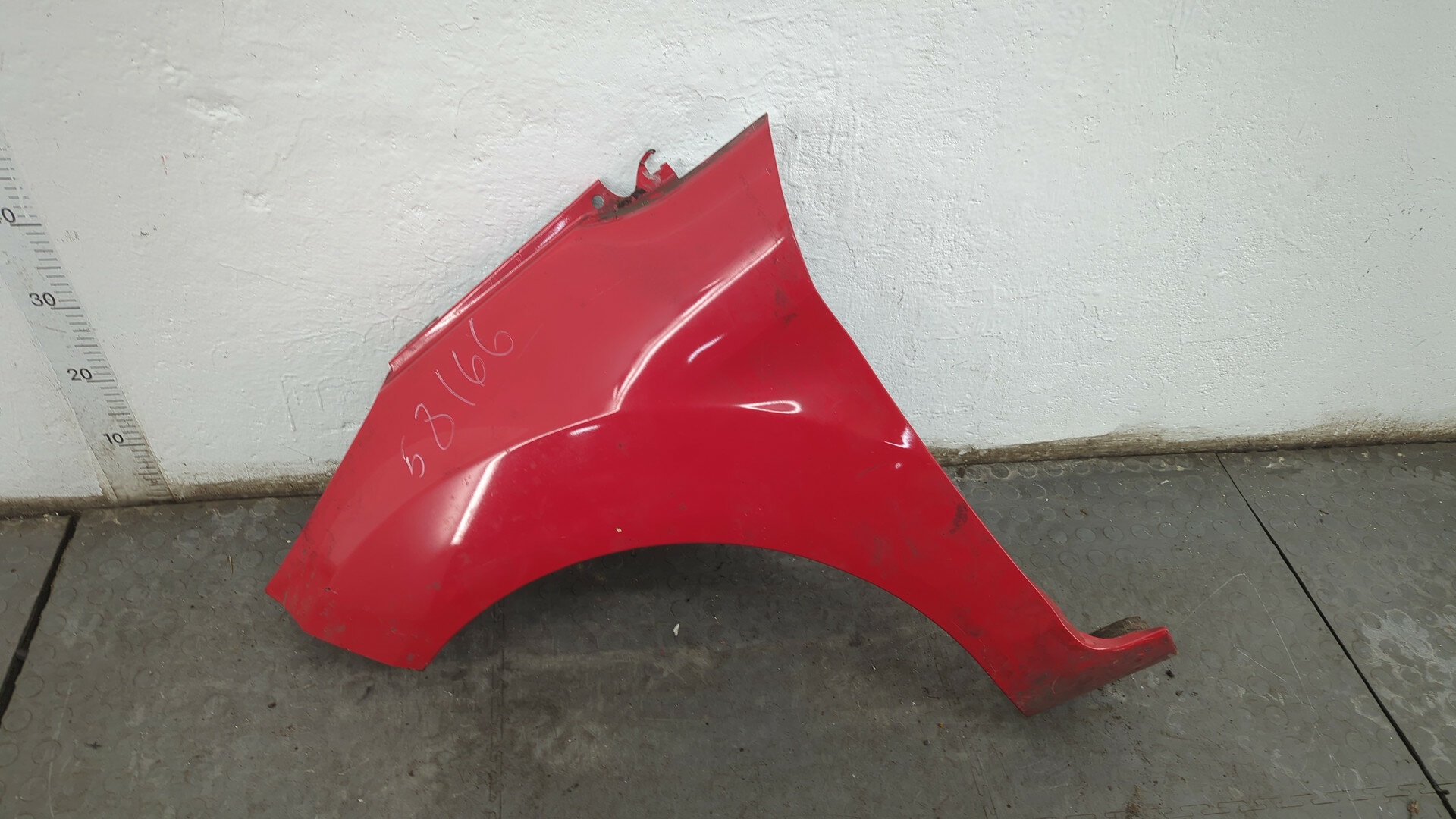 Крыло левое переднее Ford Fiesta Б/У