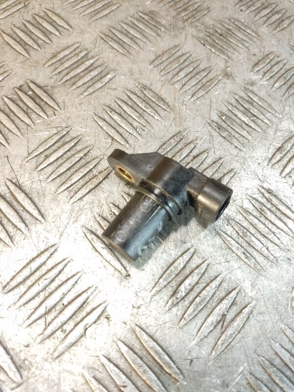 Датчик распредвала VAZ NIVA 21113706040