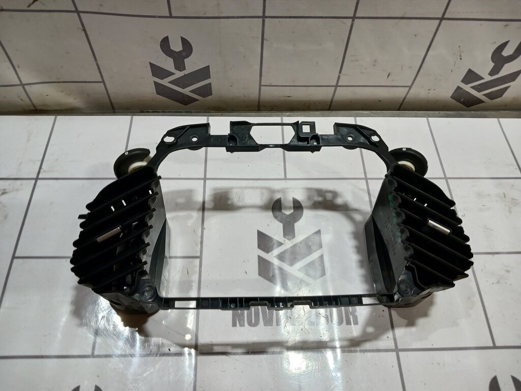 Дефлектор воздушный LADA VESTA 15-19