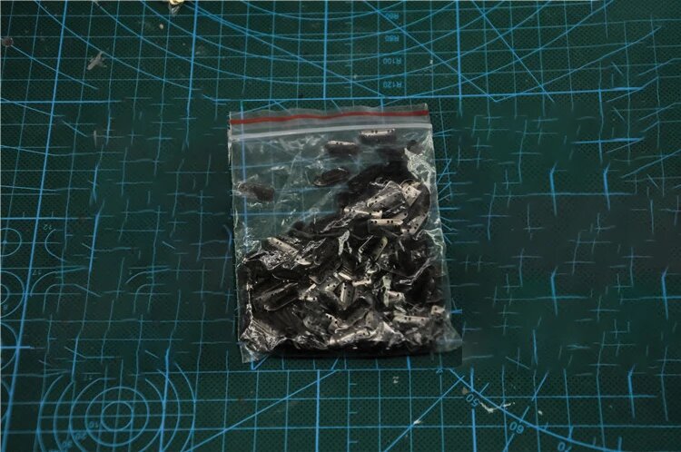 Металлические бронеплиты 1:6 100Pcs, Black