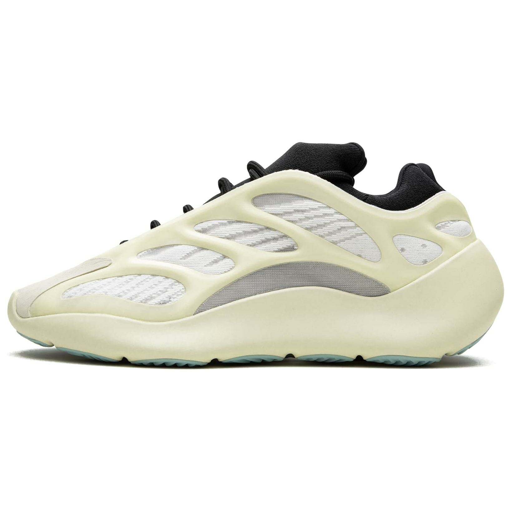 Кроссовки YEEZY 700 V3