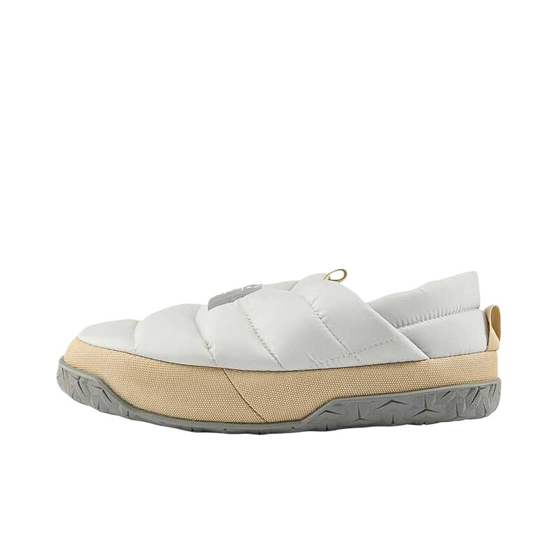 Кроссовки Nuptse