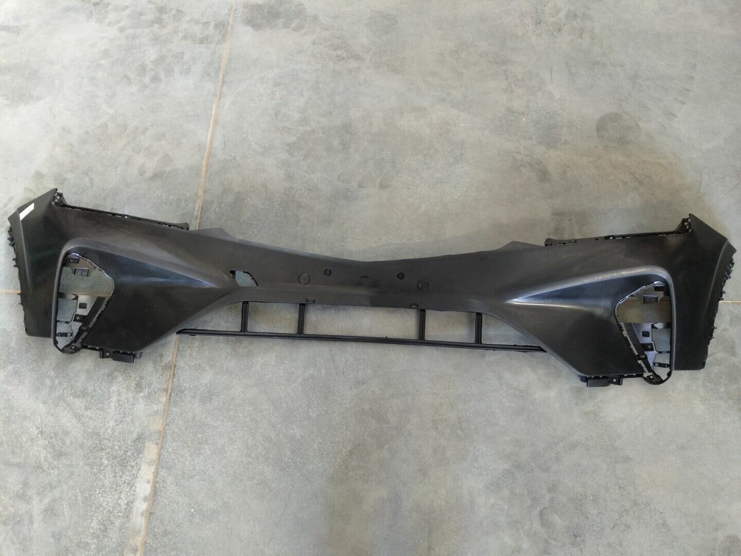 Бампер передний Geely Coolray [1.5 12V 7AMT внедорожник] 6010091900