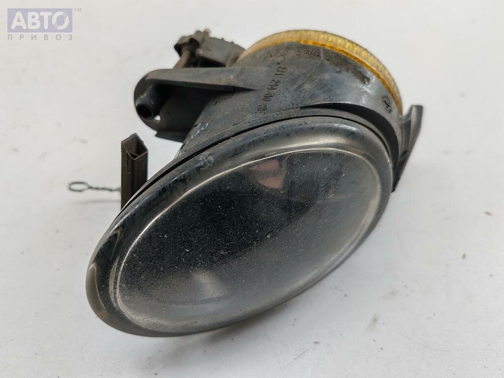 Фара противотуманная правая Volkswagen Passat B6