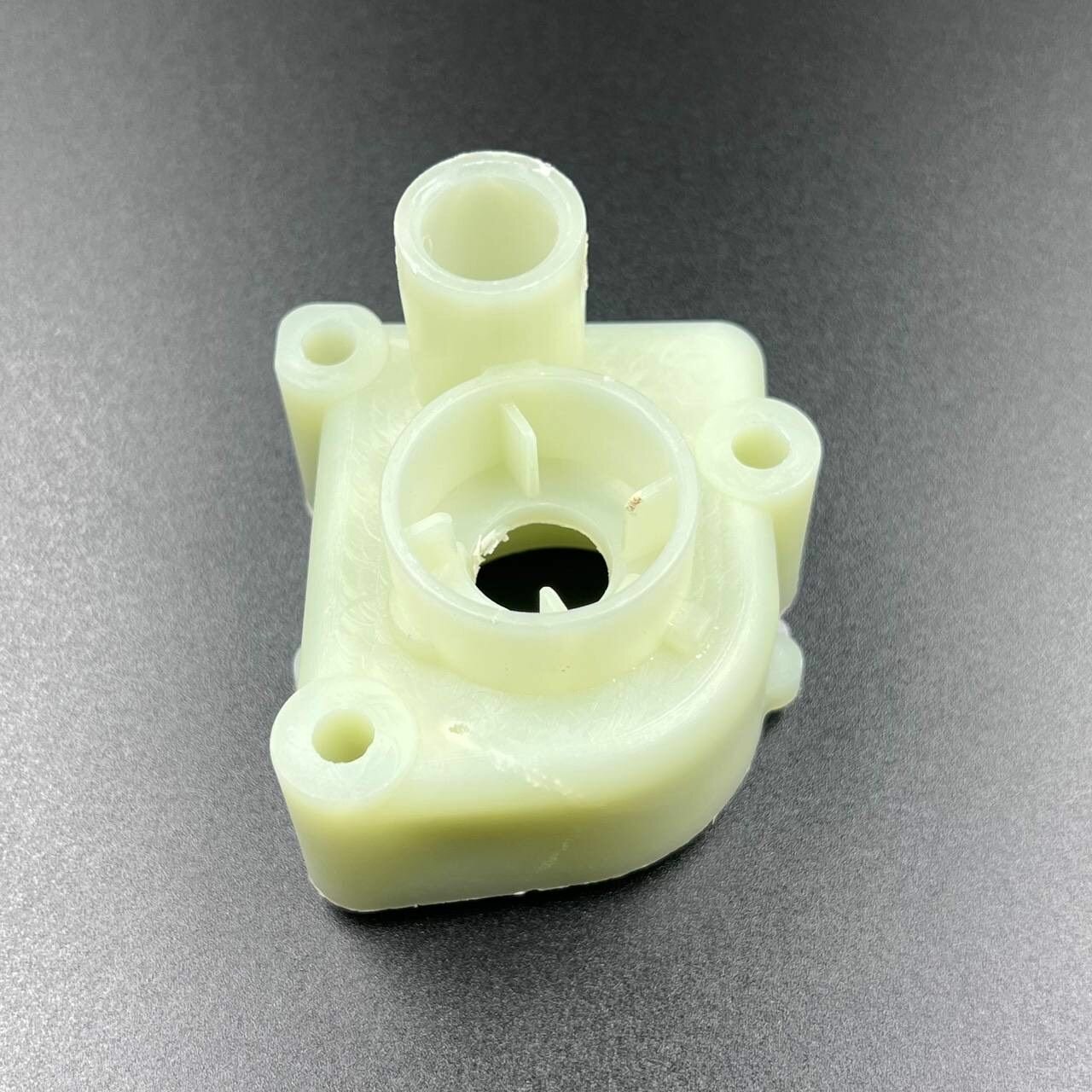 Корпус помпы охлаждения Tohatsu 9.9-18/Mercury 9.9-18 (803750; 803750A05) (YUELANG)