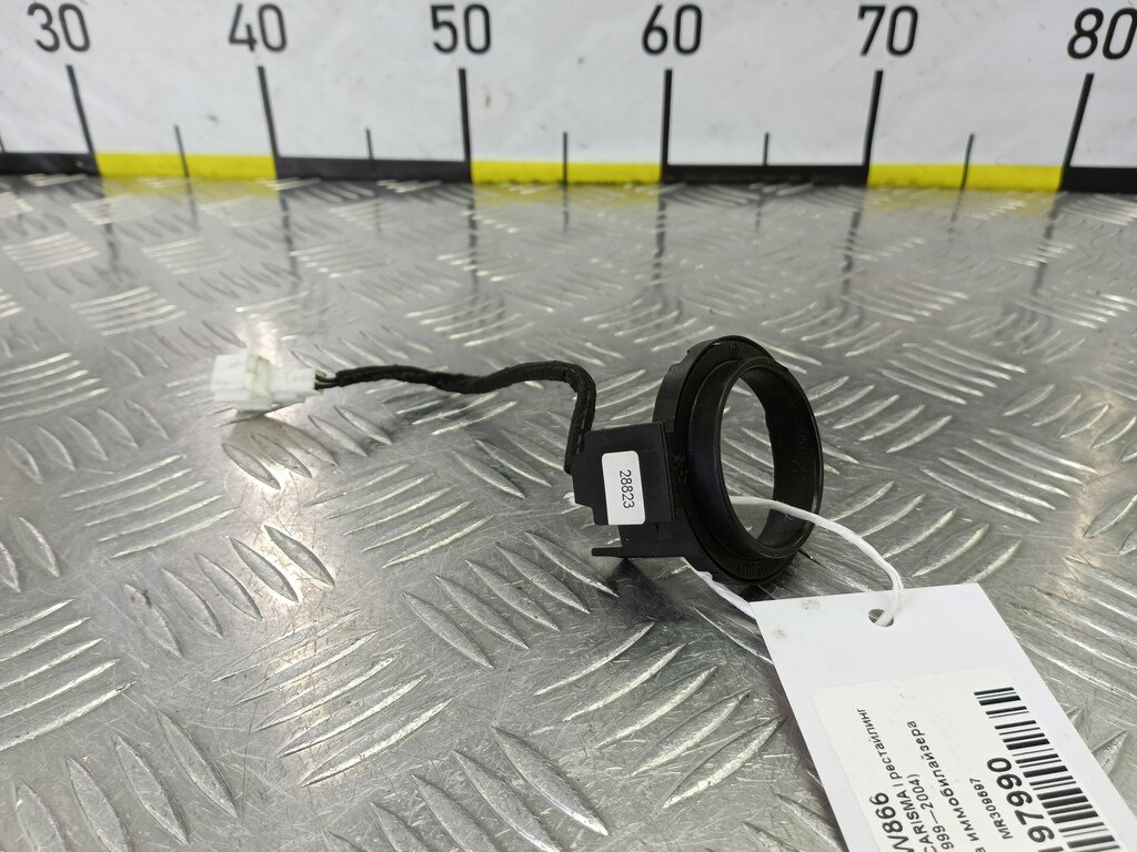 Антенна иммобилайзера Б/У для MITSUBISHI CARISMA I рестайлинг (1999—2004) MR309697