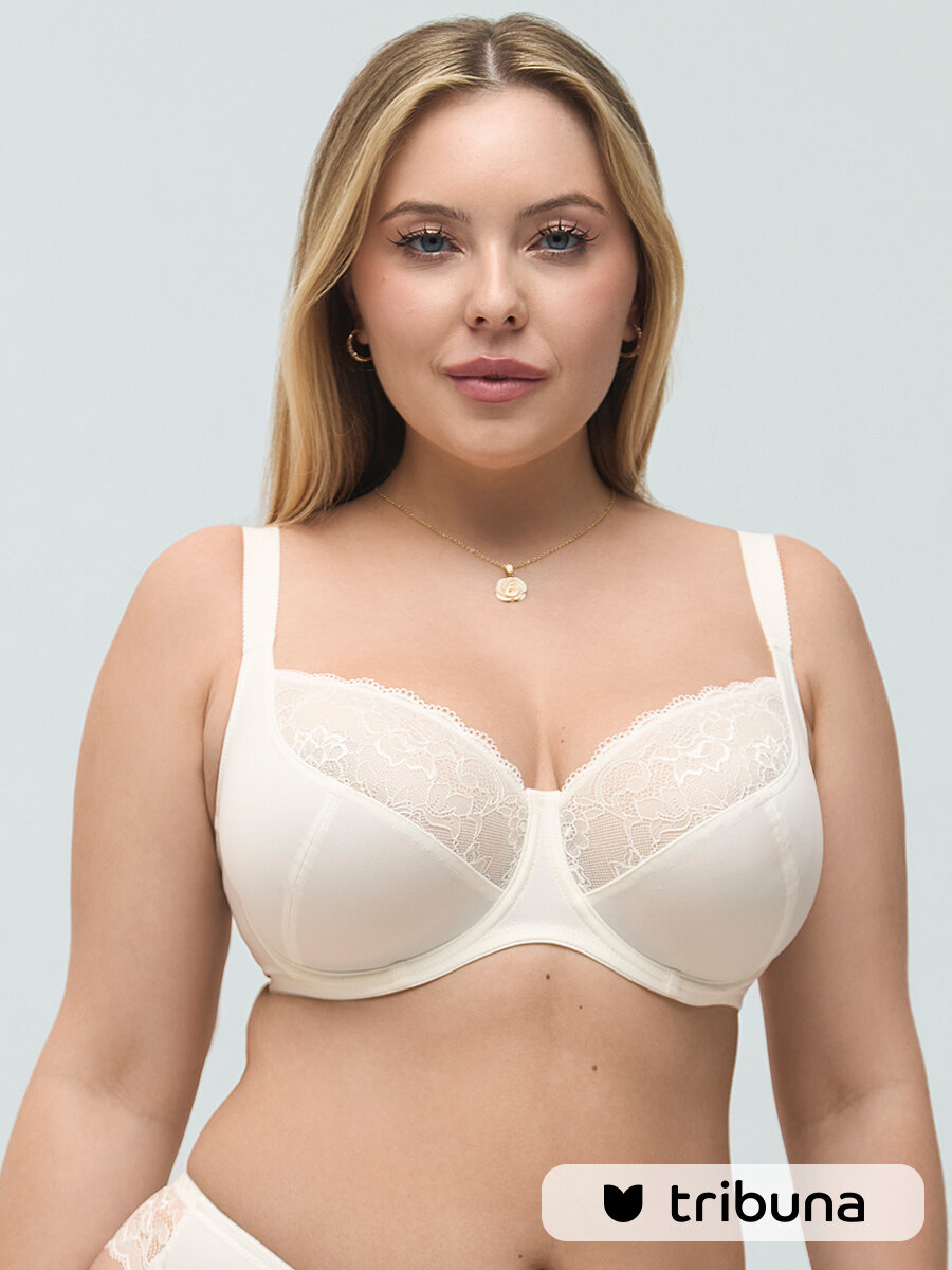 Бюстгальтер закрытая мягкая чашка на косточках с кружевом