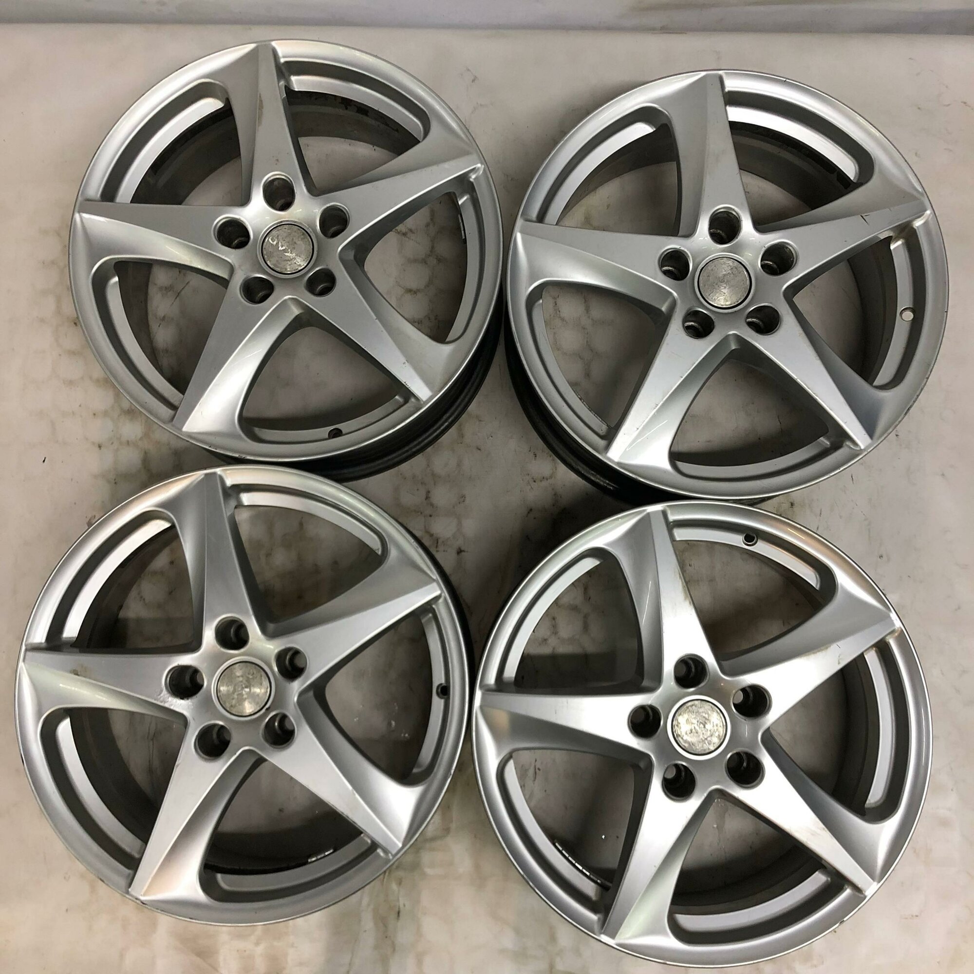 Колесные диски SKAD 17x7 PCD 5x114.3 D60.1 ET39 (Реплика)