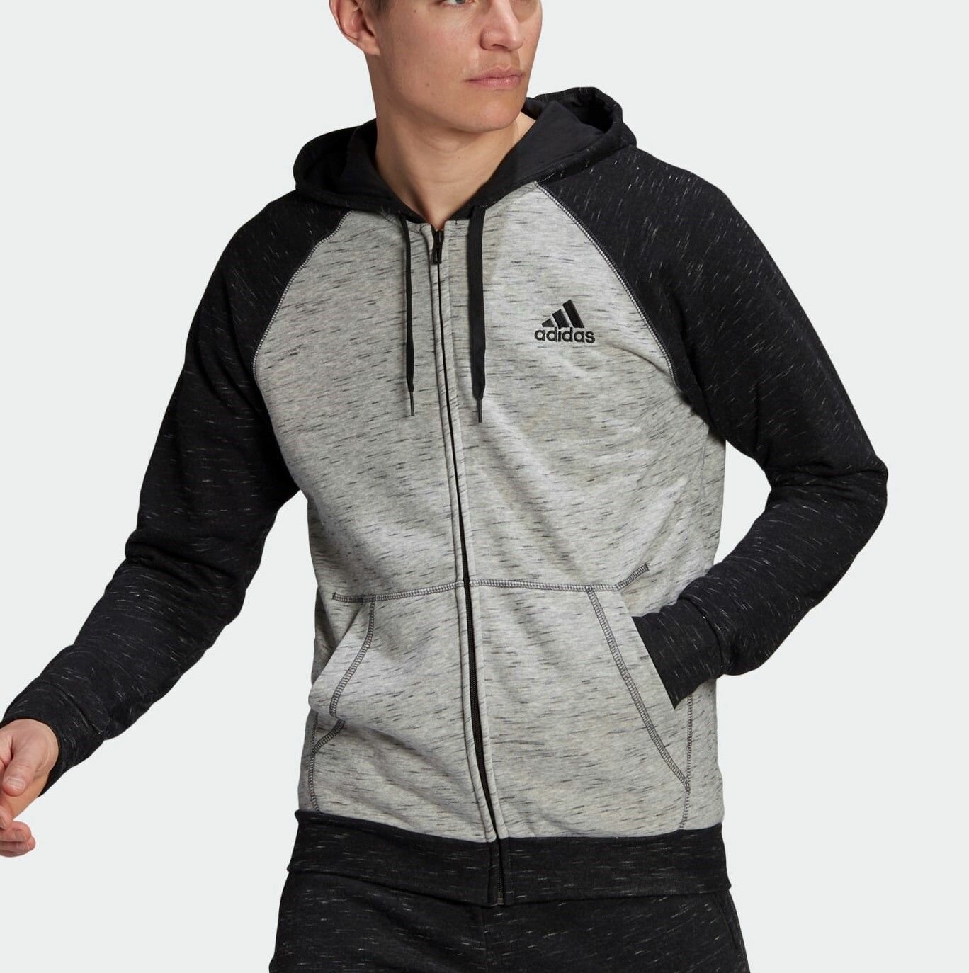 Толстовка спортивная